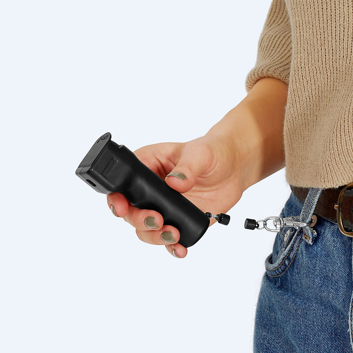 Plegium Standard Pepper Spray (Black) – Maximum Strength, 10 ft Range, 4-yr Battery (no Charging Needed)