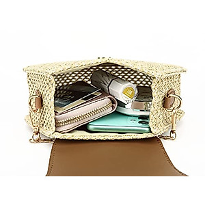 Sykorvon Straw Crossbody Bags for Summer, Cute Beach Bags for Women, Small Summer Straw Beach Woven Vacation Shoulder Bag Purses with Tassel (Brown)