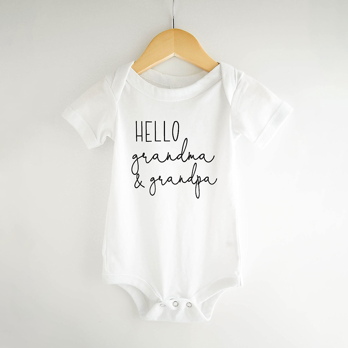 Bump and Beyond Designs Baby-Boys Hello Grandma and Grandpa Pregnancy Announcement Leotard White, 0-3 Months