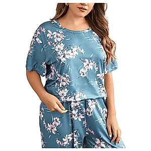 WDIRARA Women's Plus Size 2 Piece Sleepwear Floral Short Sleeve Top and Pants Pajama Set Dusty Blue 4XL