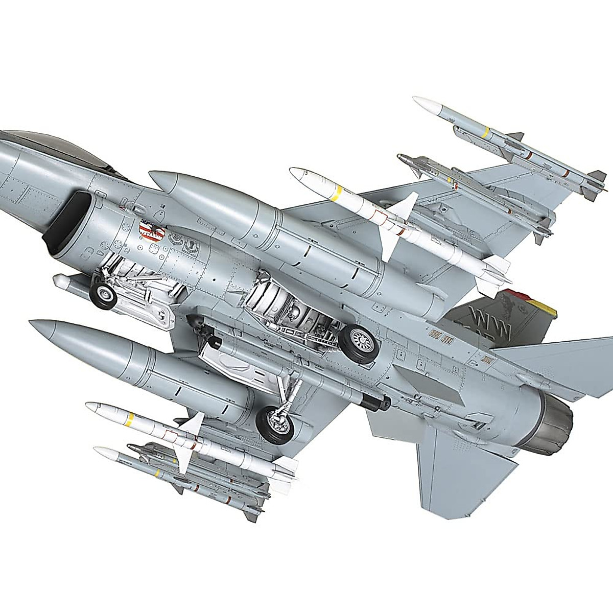 Tamiya 61098 1/48 Lockheed Martin F-16CJ Plastic Model Airplane Kit