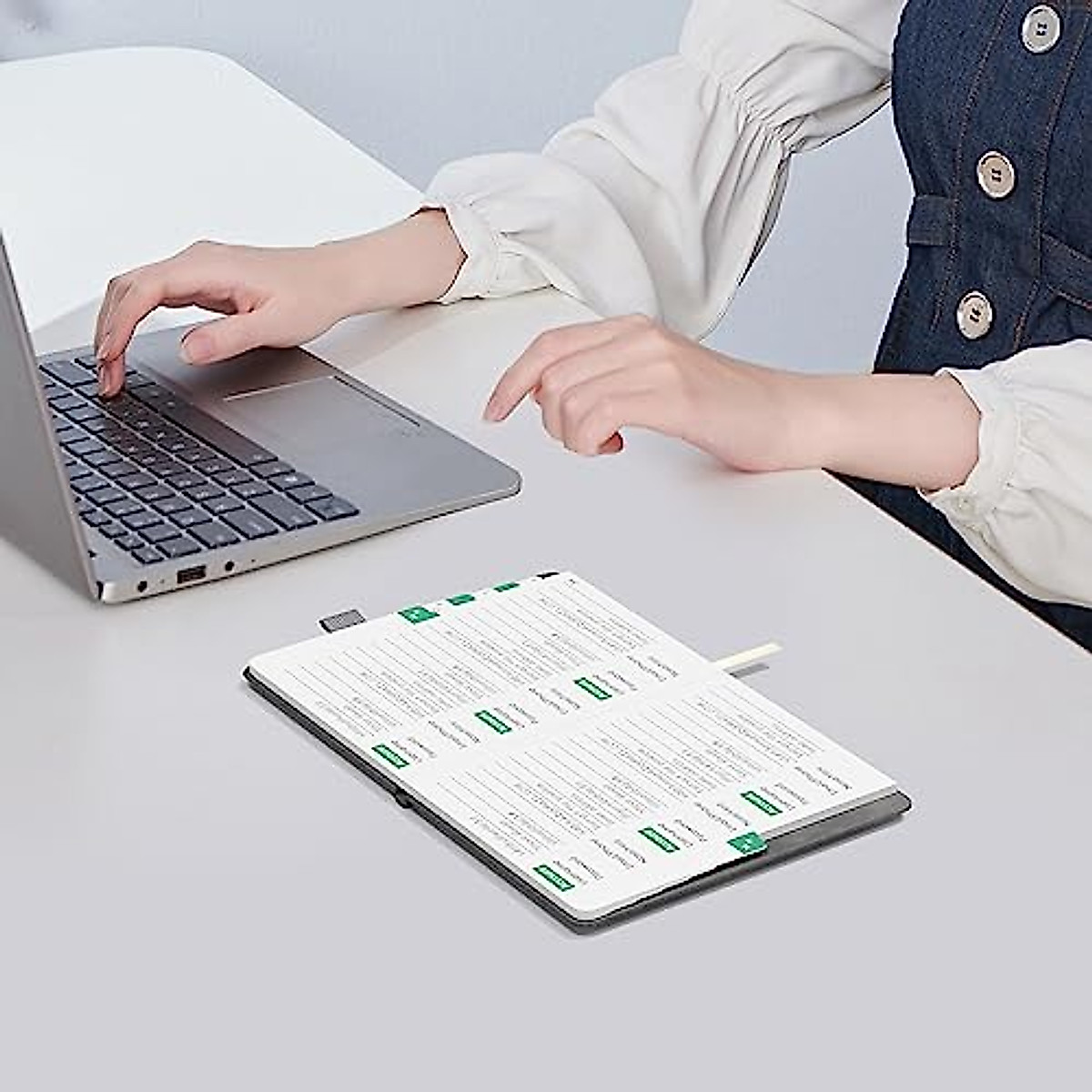 QSSRWNAO Password Book with Alphabetical Tabs, Leather Hardcover Password Notebook, Password Keeper Internet Password & Address Organizer Logbook for Website Logins, B6 Size,Pen Loop (Grey)