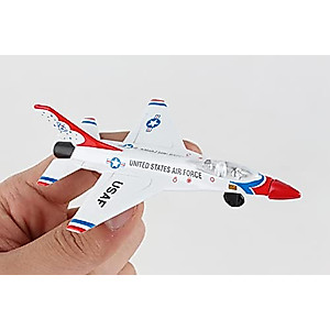 Daron Worldwide Trading Runway24 F-16 Thunderbird No Runway Vehicle