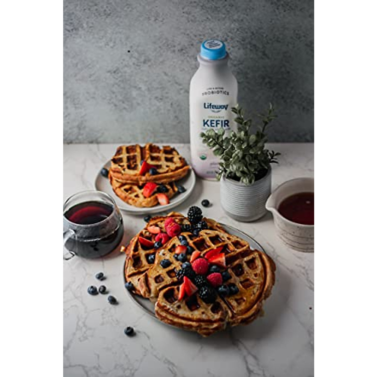 Lifeway Organic Whole Milk Kefir - 10g Protein, 12 Live Active Probiotic Cultures, Up to 99% Lactose Free, Gluten Free - Plain, 32 oz