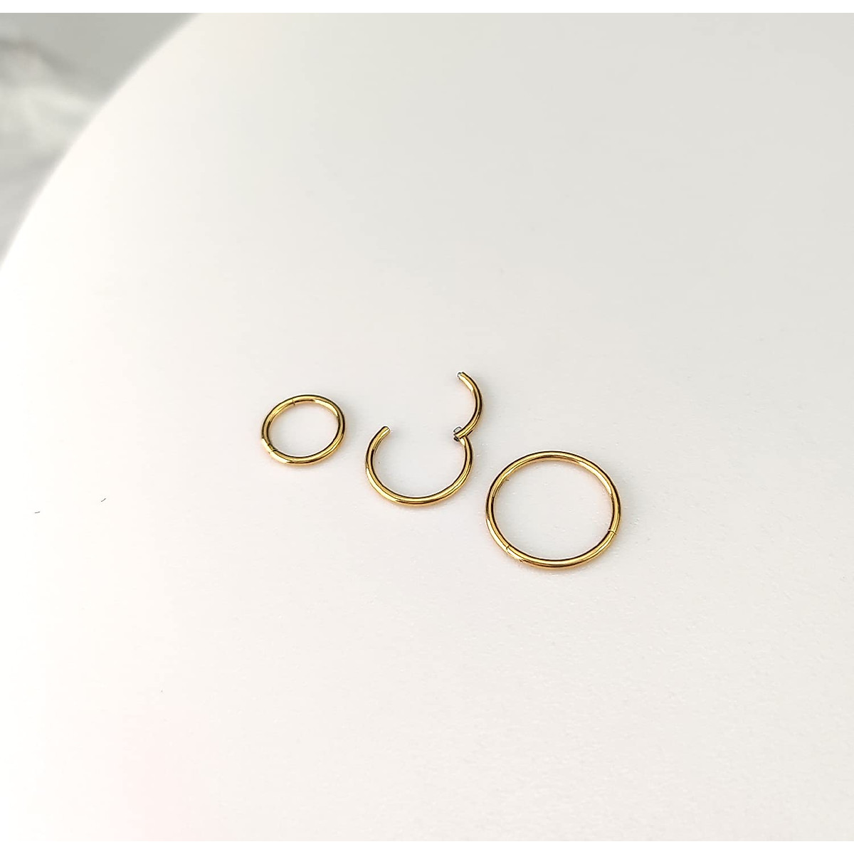 MeiziQL 3Pcs 20G Nose Rings Hoop Gold Hinged Clicker Small Nose Hoop Surgical Steel Cartilage Earring Hypoallergenic Body Piercing Jewelry for Women Men (20G Gold 6mm 8mm 10mm)