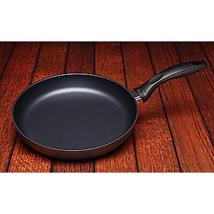Non-Stick Frying Pan Size: 10.25" Diameter