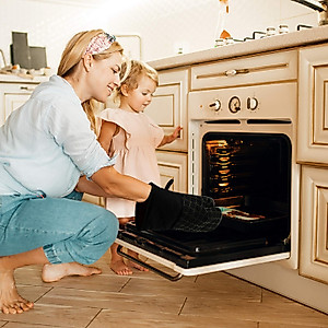 Extra Long Oven Mitts and Pot Holders Sets, 550°F High Heat Resistant Oven Mitts with Kitchen Towel and Hook, Non-Slip Silicone Thick Cotton Oven Gloves for Kitchen Cooking and Baking (9PCS) (Black)