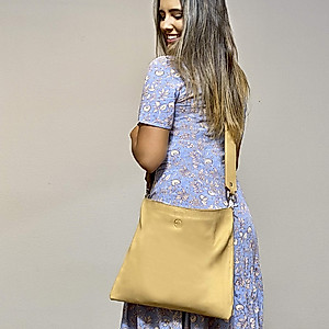 ALICIA DAKTERIS Alodie Italian Leather Crossbody Bags for Women - Handcrafted Genuine Leather Handbags with 55” Adjustable Strap