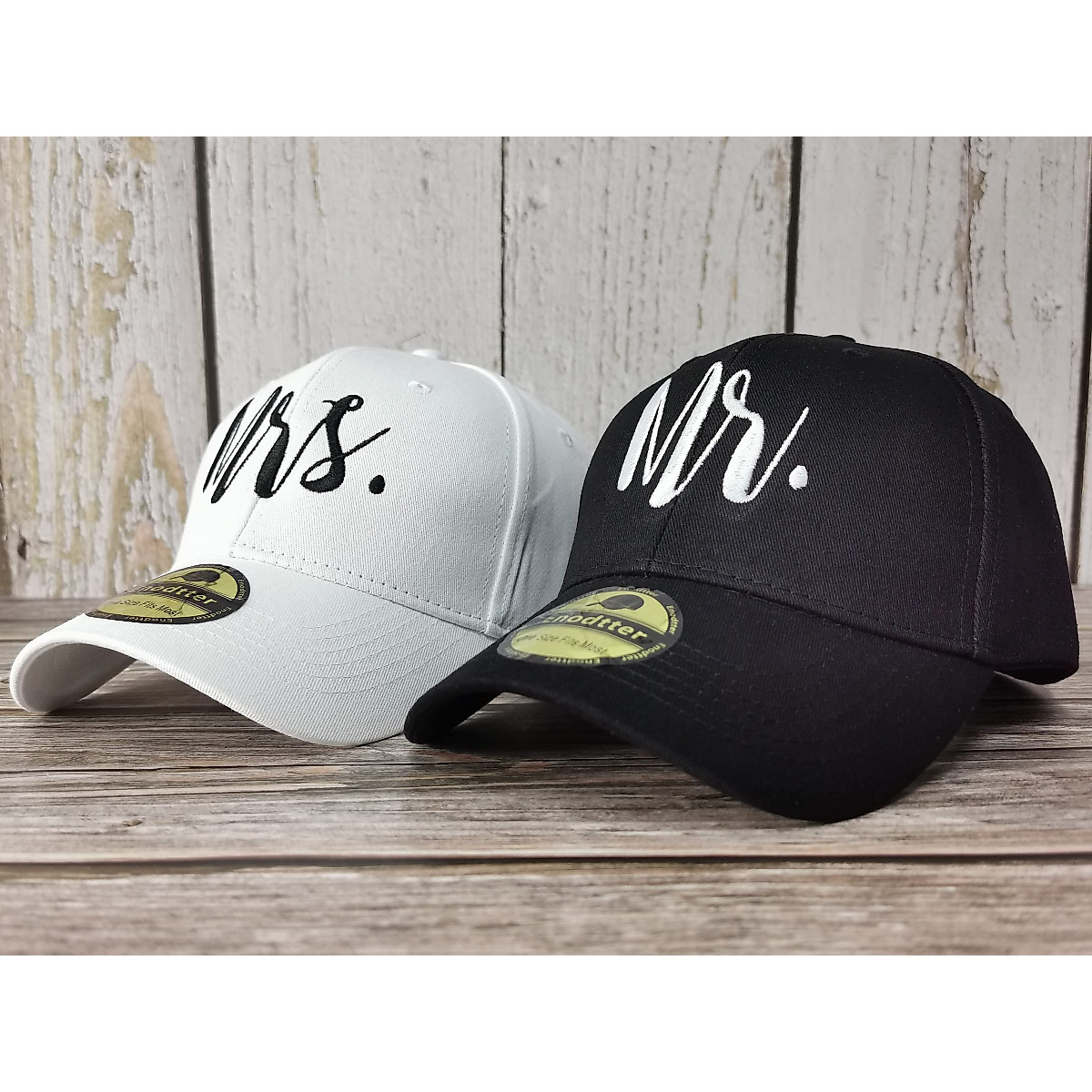 Enodtter Mr & Mrs Baseball Hats, Black White Embroidered Bride Groom Matching Hats Couples Set, Hubby Wifey Caps, Newlywed Honeymoon Wedding Gift