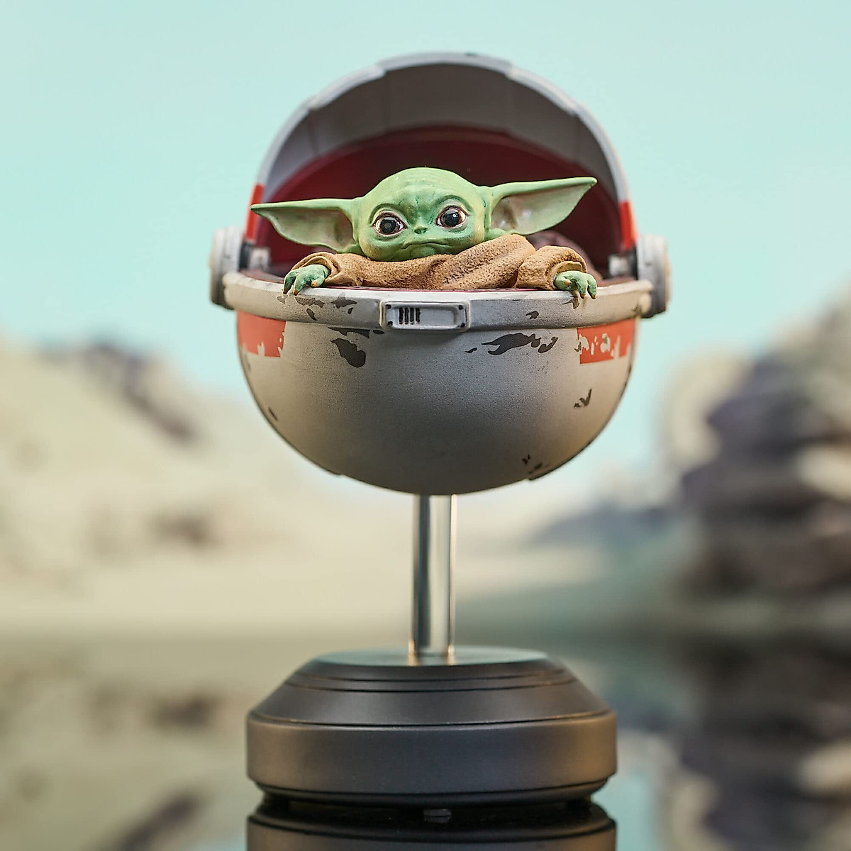 Diamond Select Toys Star Wars: The Mandalorian: The Child with Pram 1:6 Scale Statue, 5.5 inches