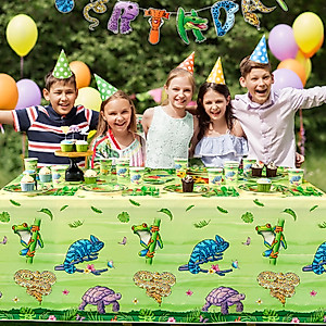 WERNNSAI Reptile Party Tablecloth - 1 PC Birthday Party Decorations 54’’ x 108’’ Disposable Table Covers for Kids Boys Party Family Dinner Camping Snakes Turtles Lizards Party Supplies
