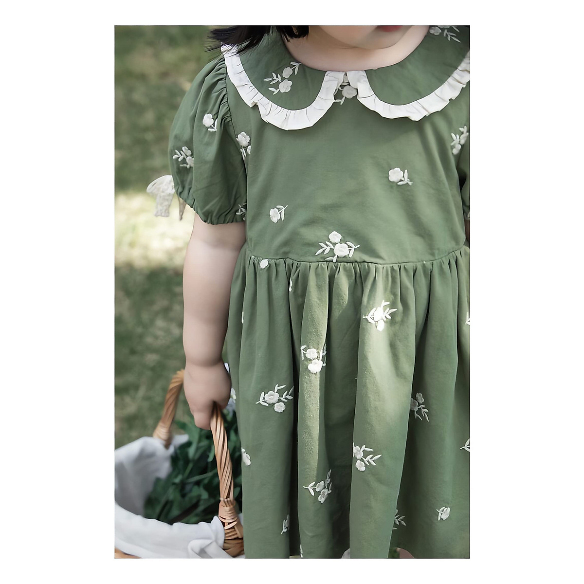 CraftDesignL Green Floral Linen Fabric,Embroidered Fabric,Flower Linen Fabric,Linen Fabric,Quilting Fabric,Designer Fabric,Fabric by Yard,Daisy Fabric