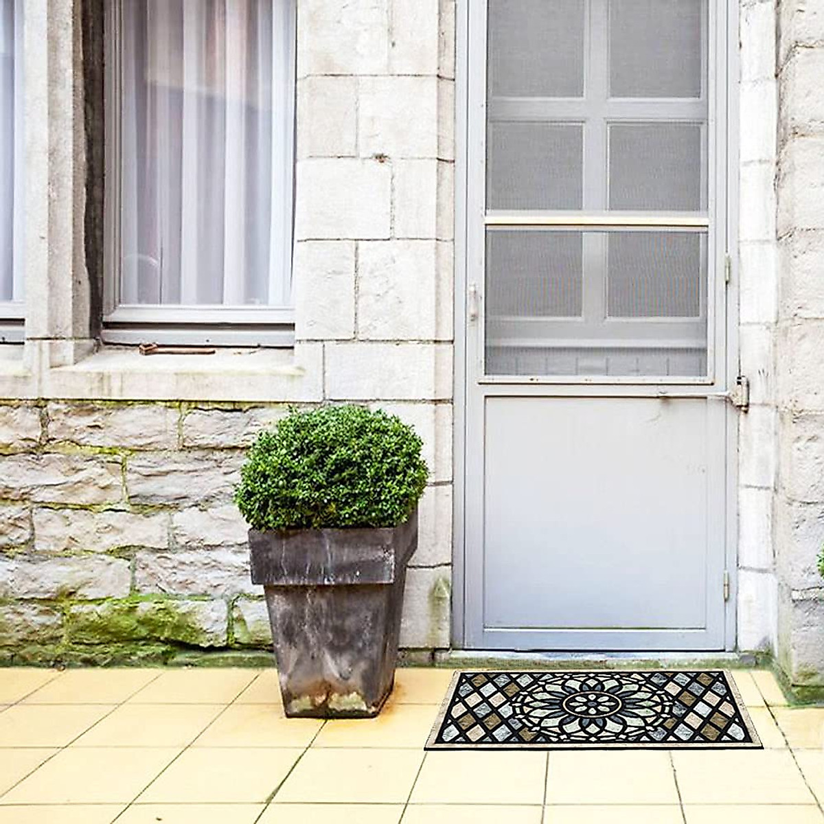 CHICHIC Door Mat Welcome Mat 17x 30 Inch Front Door Mat Outdoors for Home Entrance Outdoors Mat for Outside Entry Way Doormat Entry Rugs, Heavy Duty Non Slip Rubber Back Low Profile, Flower