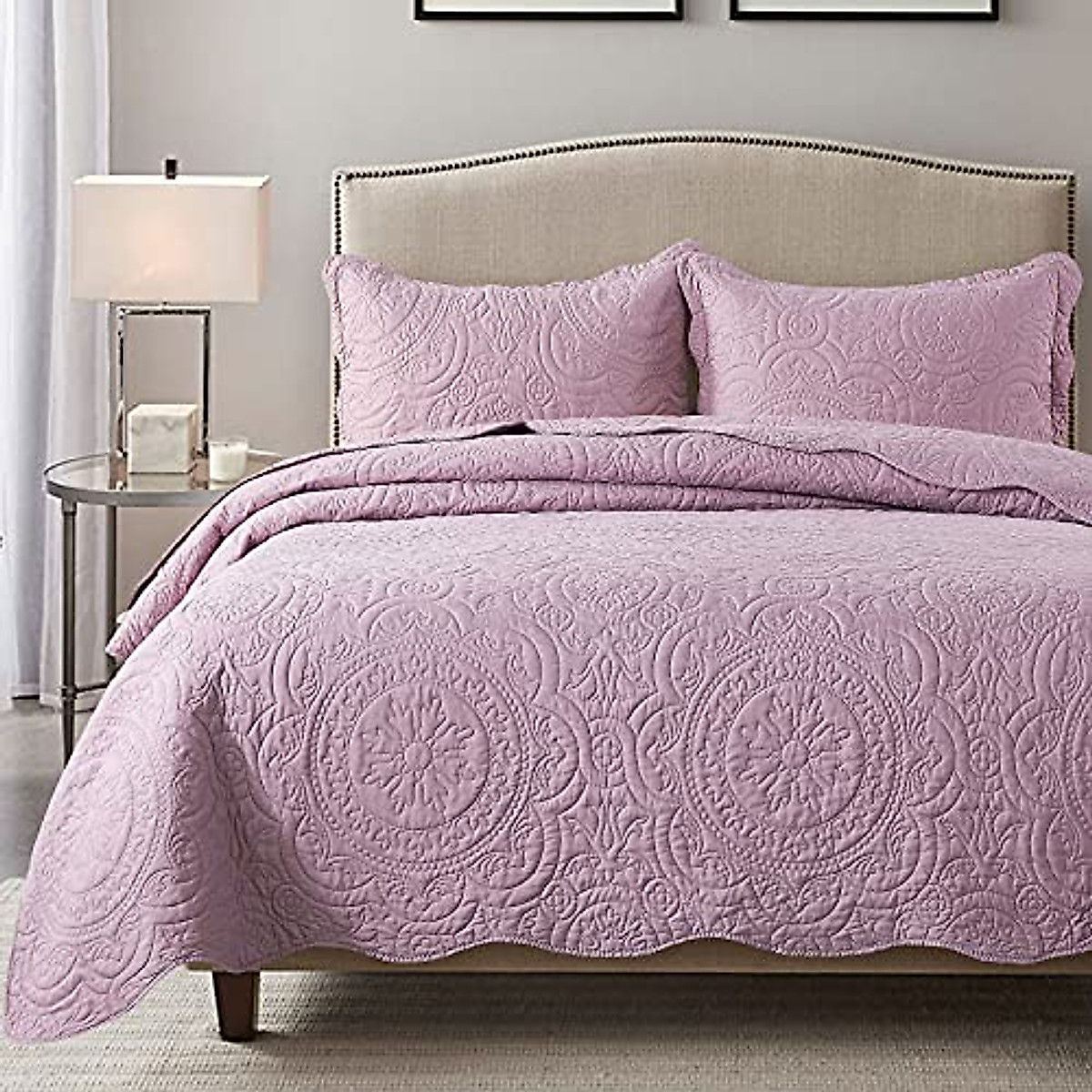 HoneiLife Bedspread Quilt Set Queen - 3 Piece Embroidered Microfiber Bedspread Reversible Coverlet Lightweight Bedcover Mandala Pattern Bedding Set All Season Quilts-Sweet Lavender, Queen Size