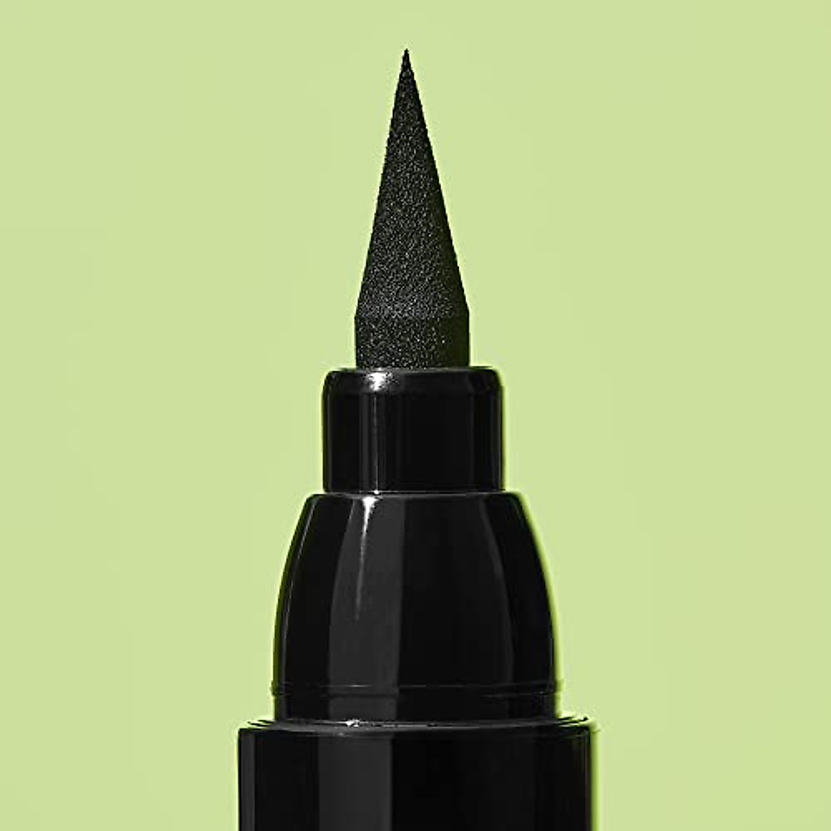 essence | Lash Princess Eyeliner Pen | Smudge Proof & Easy to Use | Vegan & Cruelty Free | Free From Parabens-Fragrance & Microplastic Particles (Black)