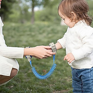 Roeoi Anti Lost Wrist Link Safety Wrist Link with Key Lock for Toddlers, Babies & Kids, Safety Harnesses & Leashes (Blue / 1.5m)