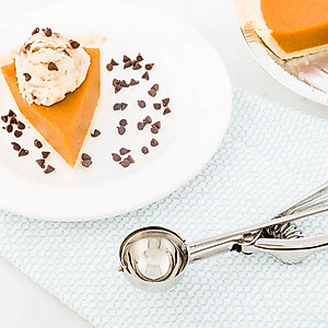 Restaurantware Met Lux 0.6 Ounce Gelato Scoop 1 Ambidextrous Ice Cream Scoop - Built-In Blade Dishwashable Stainless Steel Cookie Dough Scoop Comfortable Grip For All Ingredients