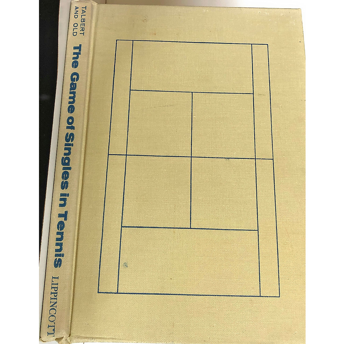 The Game of Singles in Tennis