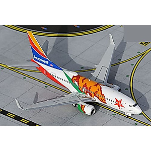 GeminiJets GJSWA2020 Southwest Airlines Boeing 737-700 California One N943WN; Scale 1:400