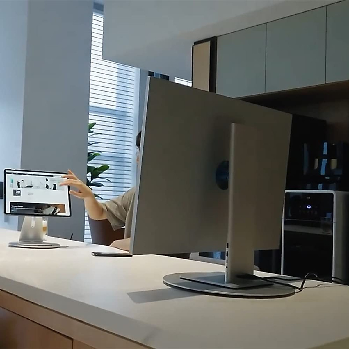 Aluminum 360° Rotation Monitor Swivel Base Computer Screen Monitor Turntable Stand Flat Panel TV Rotating Mat for iMac Laptop Potted Plants Arts Crafts Products Display Stand