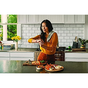 Fitbit Versa 3 Health & Fitness Smartwatch with GPS, 24/7 Heart Rate, Alexa Built-in, 6+ Days Battery, Pink/Gold, One Size (S & L Bands Included)