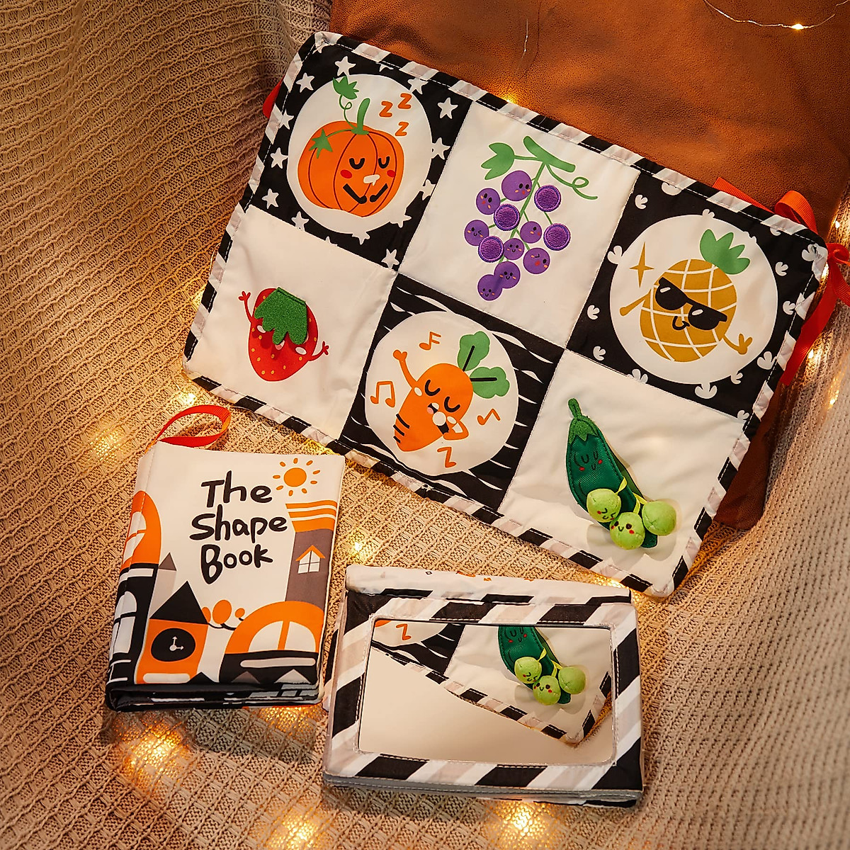 TUMAMA Baby Crib Black White Hanging Toy, Soft Cloth Shape Book, Crib Play Mats High Contrast Double Sides, Floor Mirror Books Letters Numbers Animals for Baby 0 3 6 9 12 Months