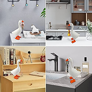 Jareo Magnetic Goose Statue Cute Key Holder 1 Pack Home Decoration Hanging Rack Table Desk Sculpture Funny Bedroom Decor Housewarming Gift