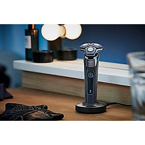 Philips Norelco Shaver 7800, Rechargeable Wet & Dry Electric Shaver with SenseIQ Technology, Quick Clean Pod, Charging Stand, Travel Case and Pop-up Trimmer, S7885/85