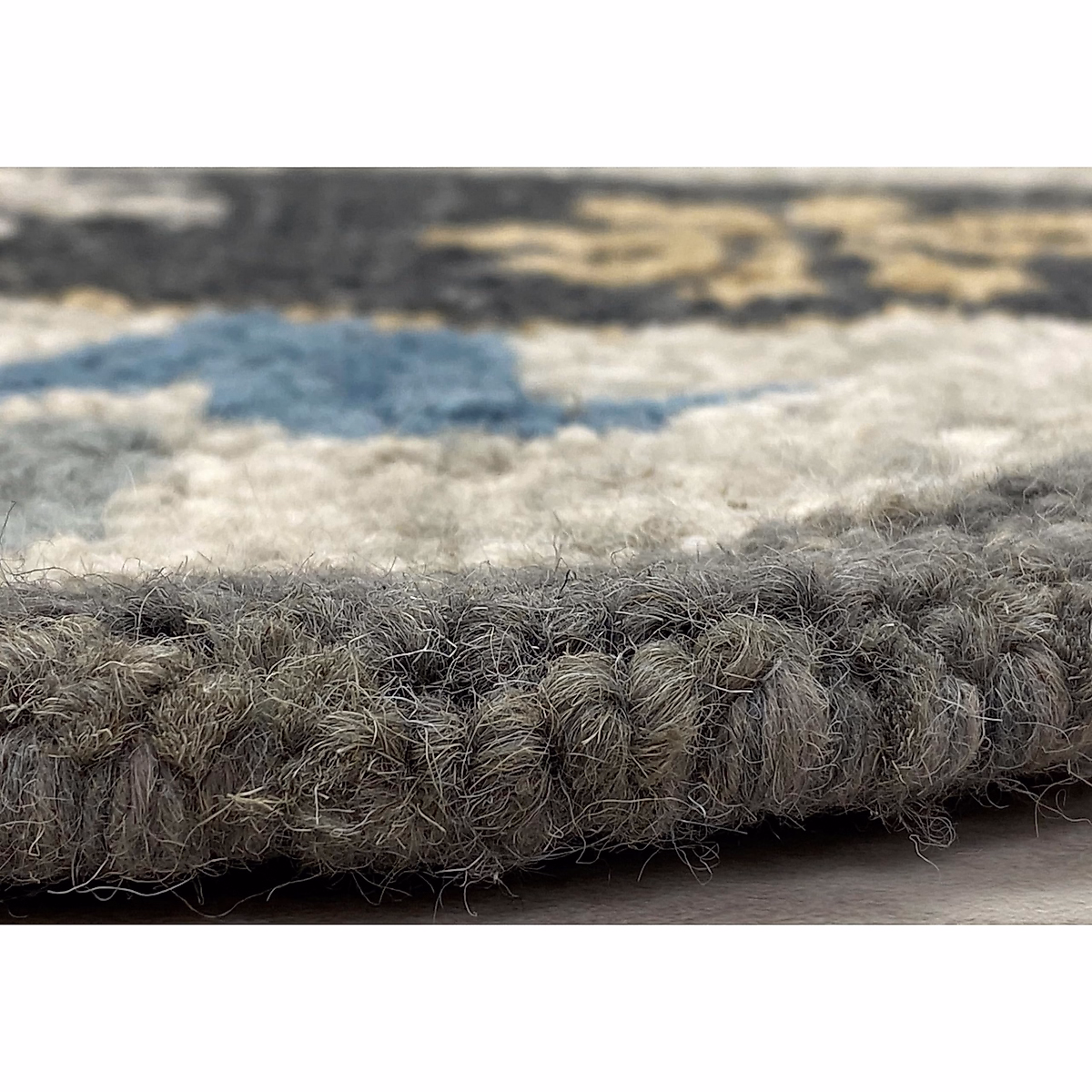 LR Home Floral Dreaming Medallion Scalloped Round Rug, Gray, 4'10" Round