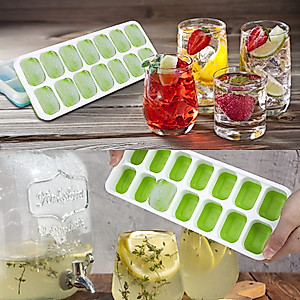 BOHAIPAN Ice Cube Tray, 2 Pack Silicone Ice Tray, 14 Ice Cube Molds with Lids, Stackable Ice Cube Molds for Chilling Drinks, Whiskeys, Cocktails (Blue + Green)