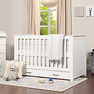 DaVinci Asher 3-in-1 Convertible Crib in White, Greenguard Gold Certified