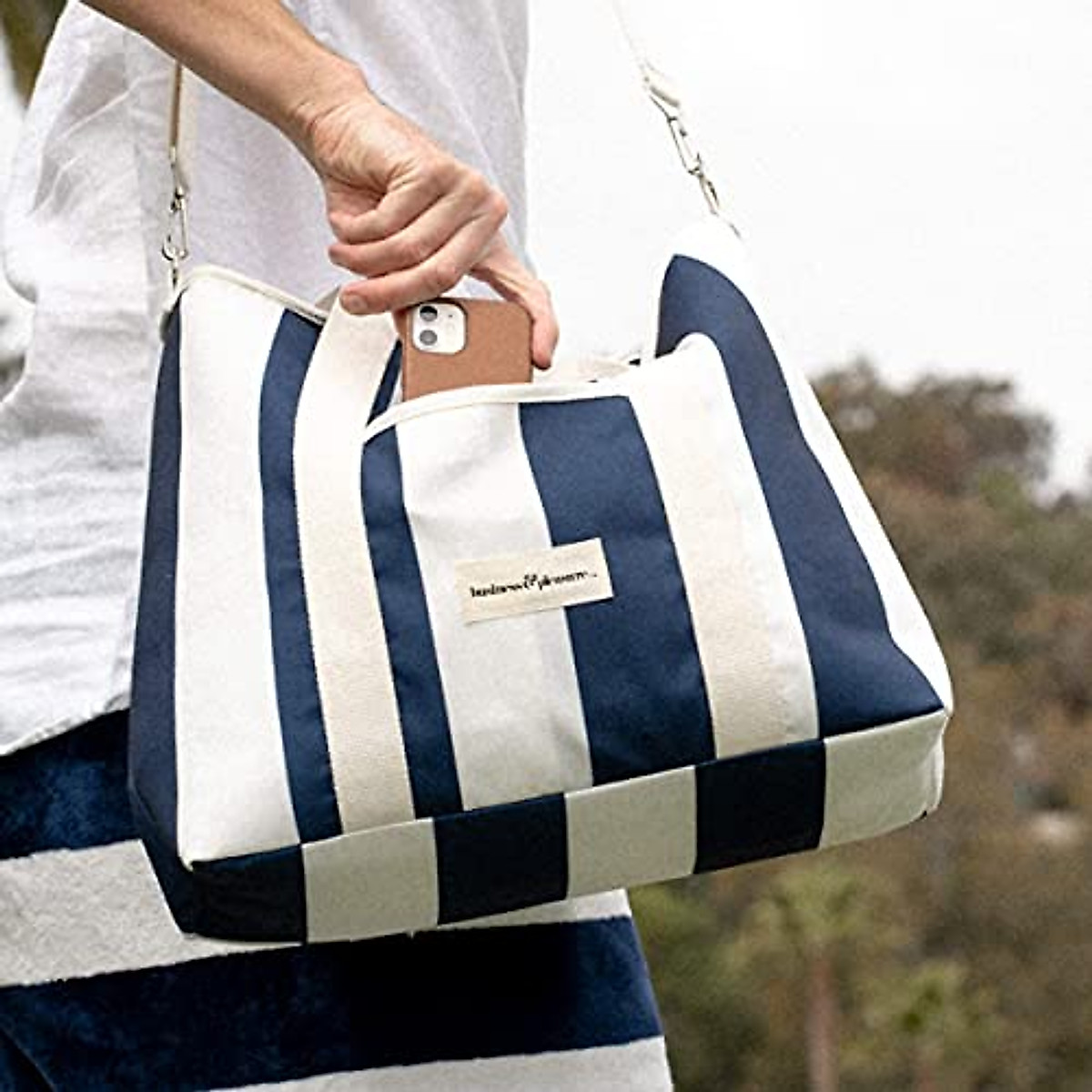 Business & Pleasure Co. Holiday Cooler Tote Bag - Cute Vintage Beach Tote Bag - Totes Drinks or Beach Essentials - Leakproof Lining - Navy Crew Stripe, 42L
