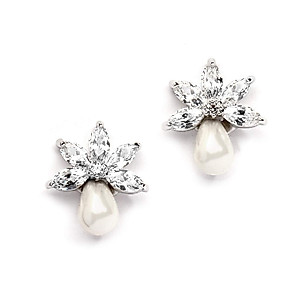 Mariell Freshwater Pearl and Cubic Zirconia Crystal Bridal Earrings. Pearl Wedding Earrings for Brides, Bridesmaids and Mother of the Bride