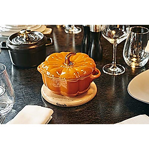 STAUB Round Magnetic Wood Trivet, 6"