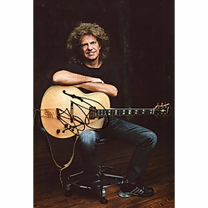 Pat Metheny JAZZ GUITARIST AND COMPOSER autograph, In-Person signed photo