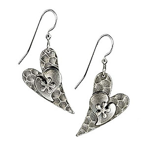 Silver Forest Hammered Heart Dangle Earrings Ne-0395