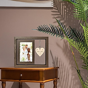 EYITUPC Rotating Floating Mr and Mrs EST 2025 Picture Frame, Wedding Gifts Bridal Shower Gifts Engagement Gifts for Newlywed Couples