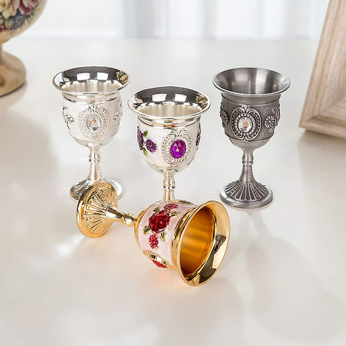 DOITOOL Wine Goblet Metal Wine Glass Gem Inlay Style Zinc Alloy Goblet Carved Liquor Goblets Stem- Cup Stemware for Party Decorations Wedding Prop (Silver, Random Flower Pattern)