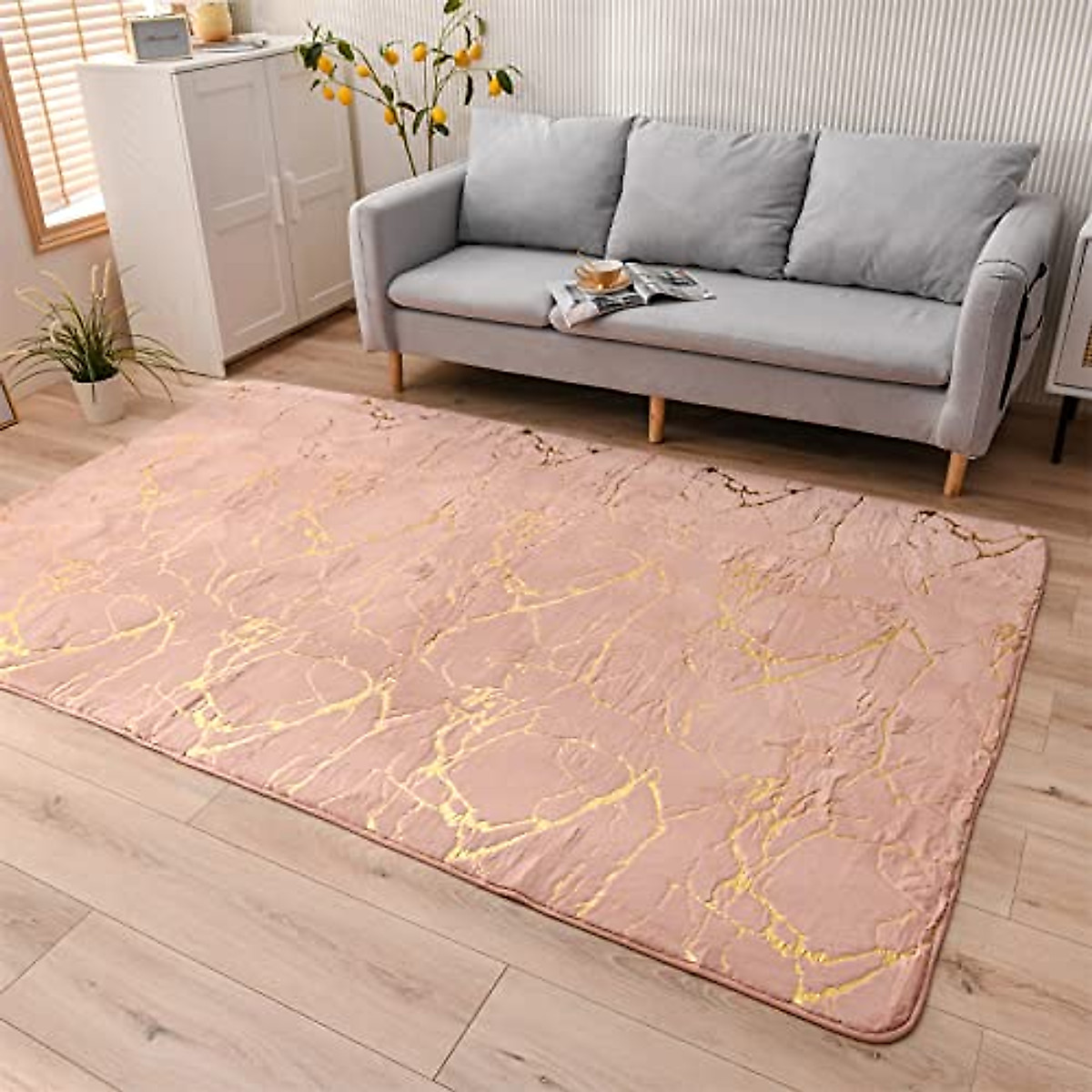 Aimuan Pink Rug Soft Gold Marble Metallic Glitter Area Rug Nursery for Princess Prince Modern Faux Rabbit Fur Mat Fluffy Plush Velvet Home Carpet Throw Rug Non-Skid Dots Backing (Pink, 5×8ft)