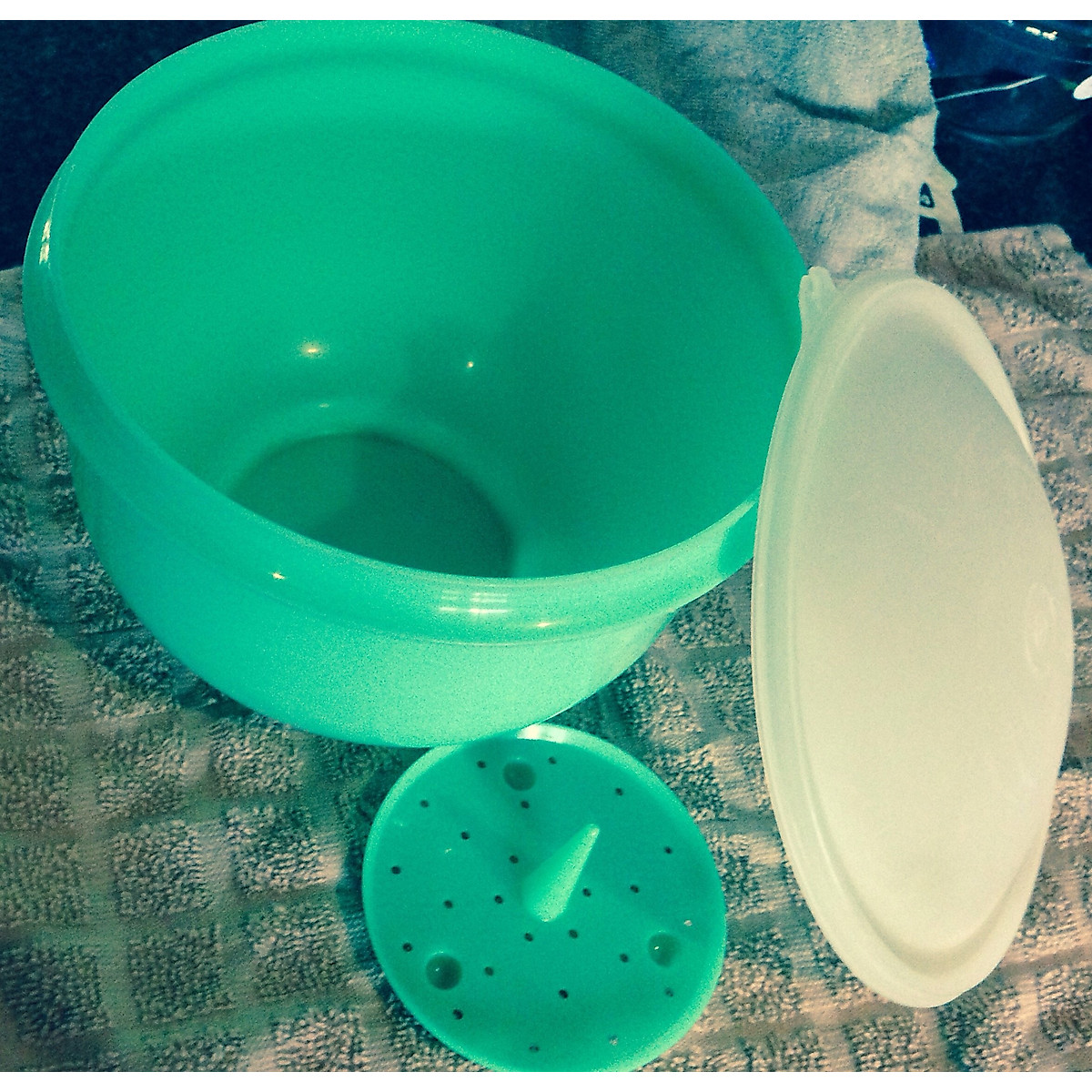 Vintage Tupperware Jadite Green 3-Piece Crisp-It Lettuce Keeper