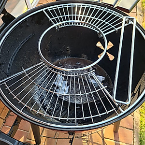 Lifespace Dutch Oven (African Potjie Pot) Braai Grill Ring for 22.5in Kettle Grill with 2 x Side Grids