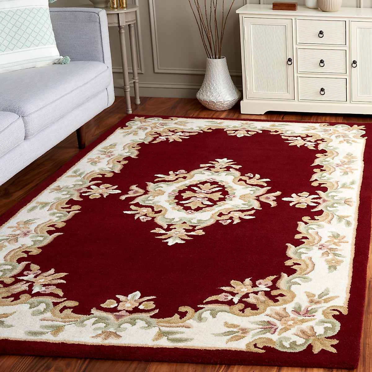 SAFAVIEH Aubusson Collection Area Rug - 3' x 5', Red & Ivory, Handmade Traditional Wool, Ideal for The Living Room, Bedroom, Dining Room (AUB301Q-3)