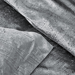 Bedsure Velvet Duvet Cover Set - Luxurious, Glossy King Size Duvet Cover Set, Grey Duvet Cover King Size with 2 Pillow Shams (Silver Grey, King, 104 x 90 inches)