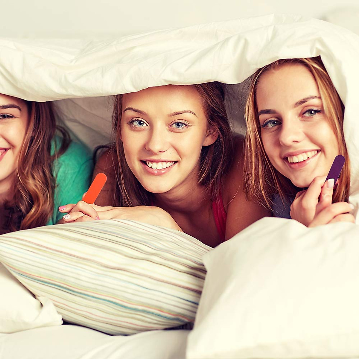 VIOCIWUO Mini Nail File Bulk 300 Pcs(180 Grit), Disposable Colorful Nail Files Emery Boards Home or Professional Manicure Tools(Purple, Green, Orange)