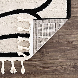 Hauteloom Deren Living Room, Bedroom Bohemian Shag Area Rug - Soft Shaggy Farmhouse - High Plush Pile - White, Black, Cream, Light Beige, Bone - 5'3" x 7'