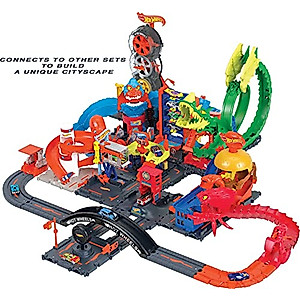 Hot Wheels Toy Car Track Set City Track Pack, 10 Component Parts, 1:64 Scale Vehicle
