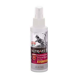 Nutri-Vet Antimicrobial Wound Spray for Cats - Formulated to Sooth Skin with Aloe and Vitamin E - Helps Promote Healing and Reduce Pain - 4 oz