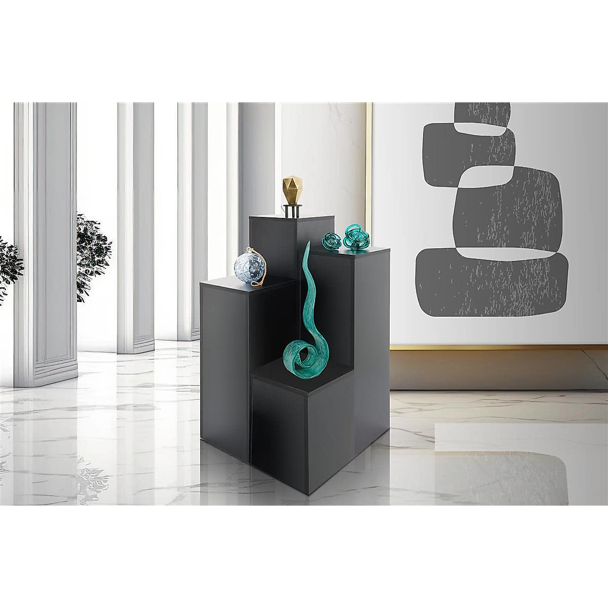 Displays2go Black Retail Display Pedestal with Collapsible Design – Black (WDCUBEBLK1)