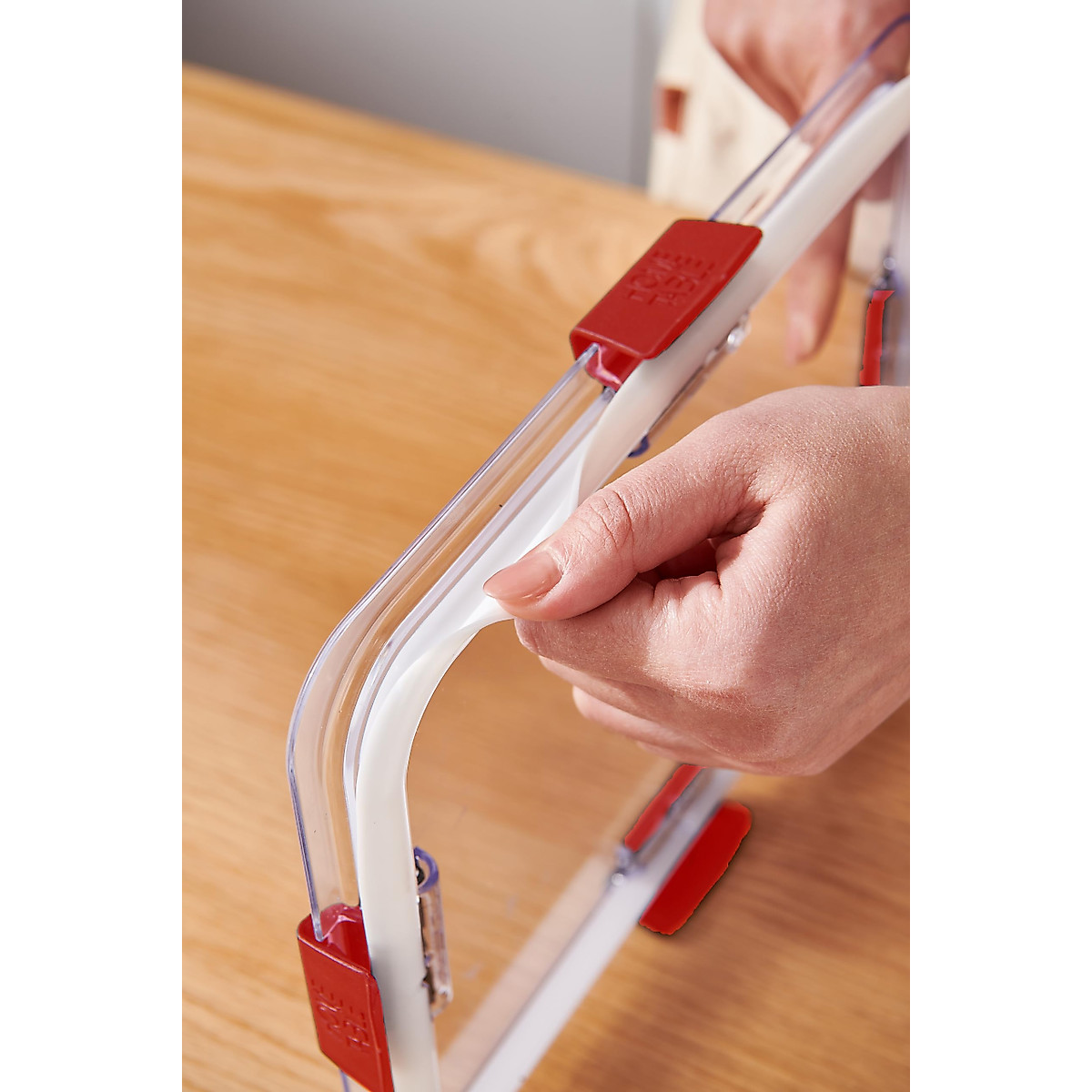 MSM Products Crystal Clear Transparent Food Storage Containers, BPA-Free, Glass Clear Plastic, 12 pieces set (6 lids and 6 containers). Total set capacity 10 LITERS. RED color 4 sides clip lock.