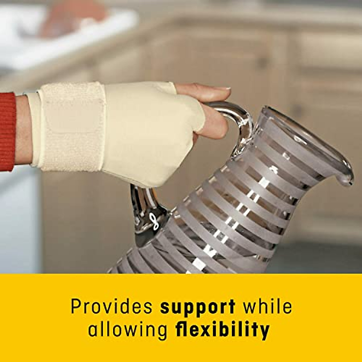 FUTURO Hand and Wrist Compression Glove, Provides Support and Compression to Arthritic and Painful Hand Joints, Small/Medium, Beige